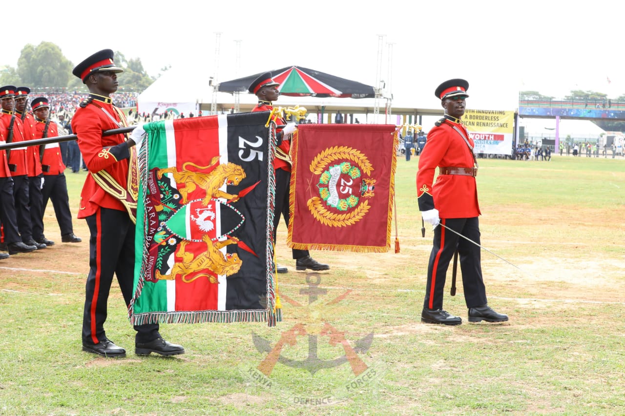 25 MIB PRESENTED WITH PRESIDENTIAL AND REGIMENTAL COLOURS AS KENYA ...