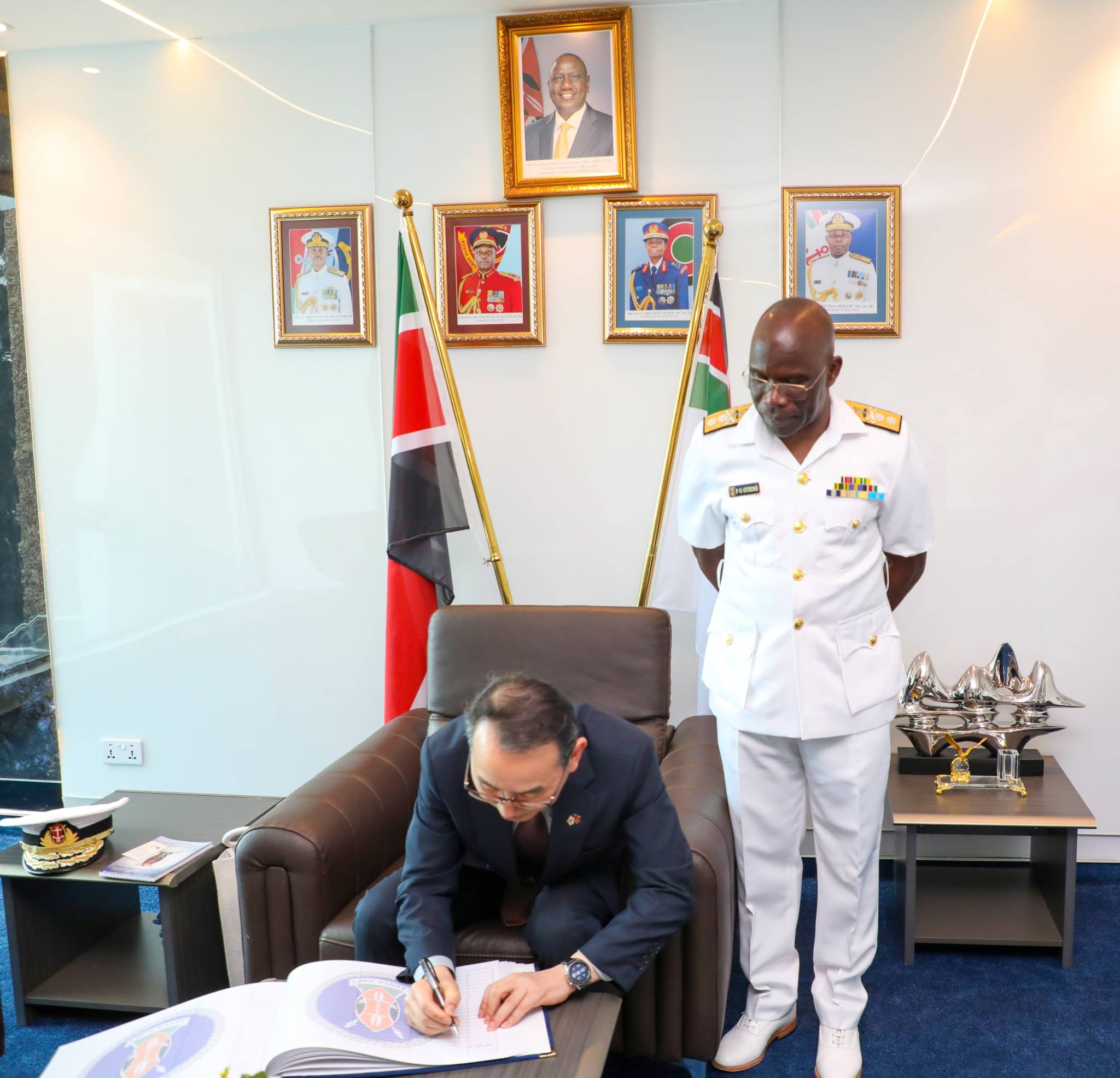 STRENGTHENING BILATERAL TIES – Ministry of Defence – Kenya